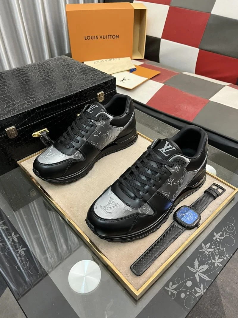 Top mirror Louis Vuitton Run Away Sneaker