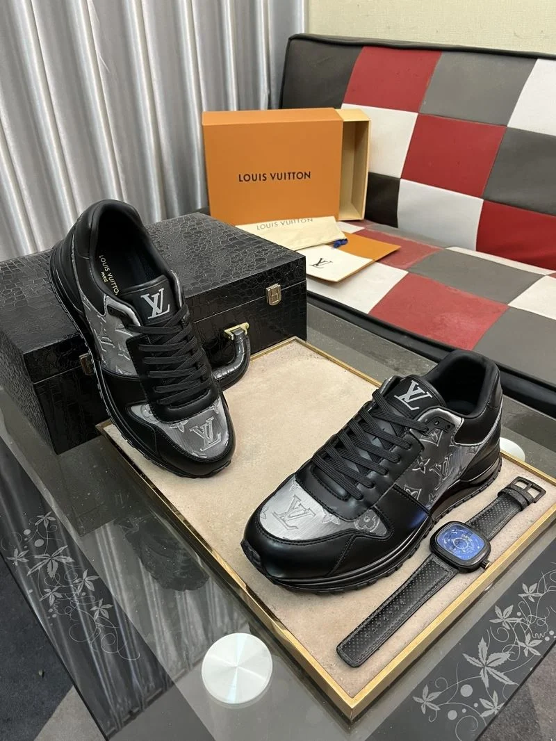 Top mirror Louis Vuitton Run Away Sneaker