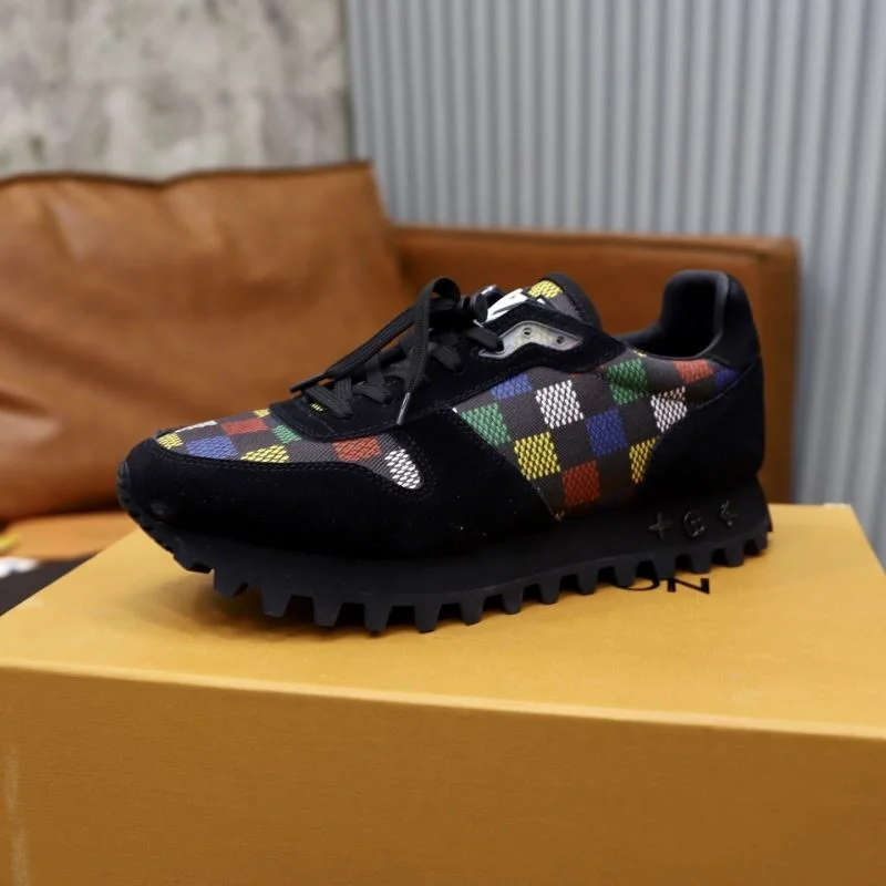 Top mirror Louis Vuitton Run Away Sneaker