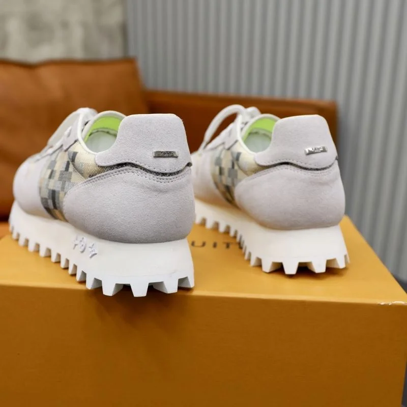 Accurate model Louis Vuitton Run Away Sneaker