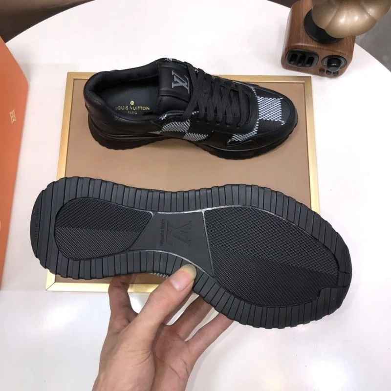 Accurate model Louis Vuitton Run Away Sneaker