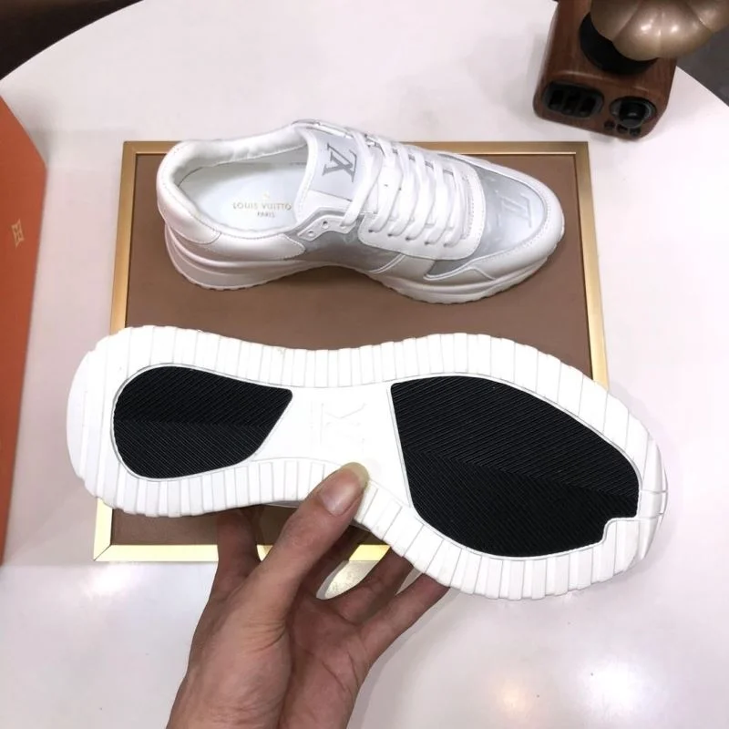 Factory-made Louis Vuitton Run Away Sneaker