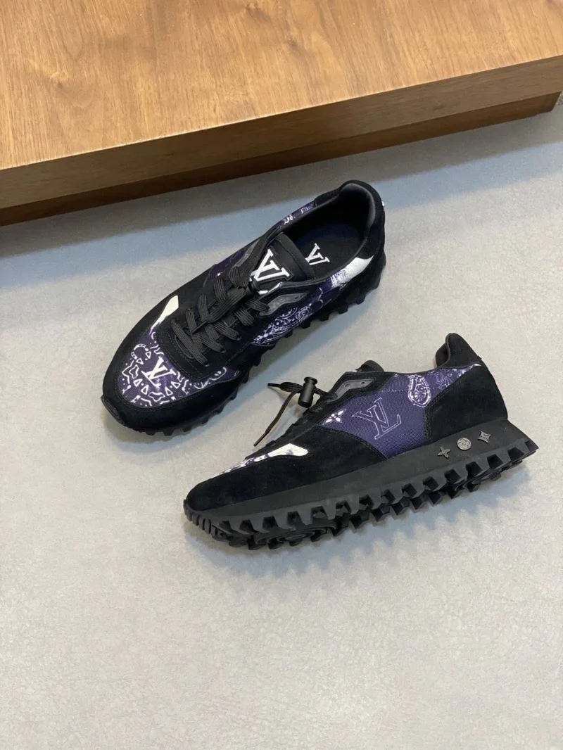 Accurate model Louis Vuitton Run Away Sneaker