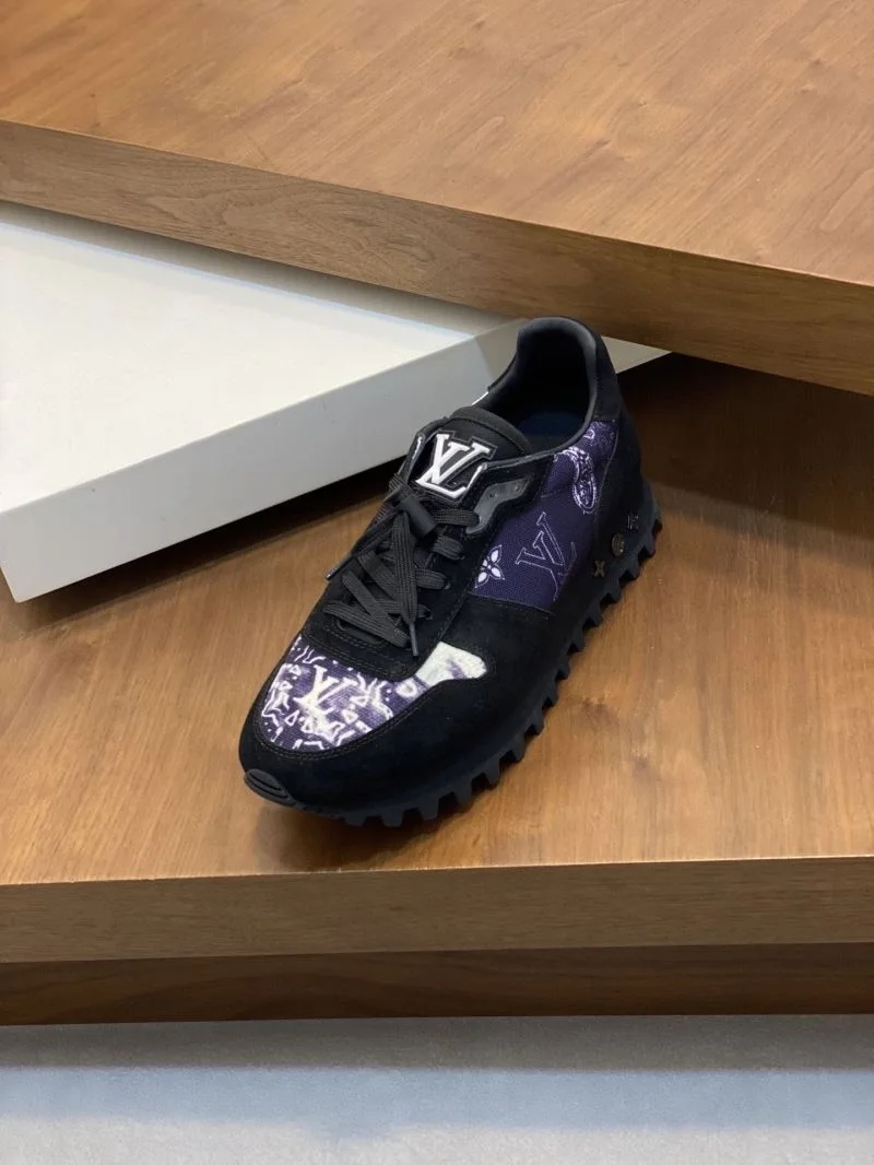 Accurate model Louis Vuitton Run Away Sneaker