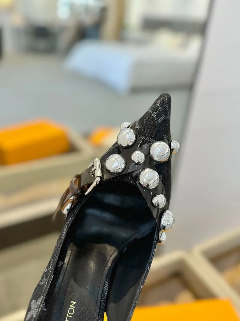 Low-cost Louis Vuitton Sandals