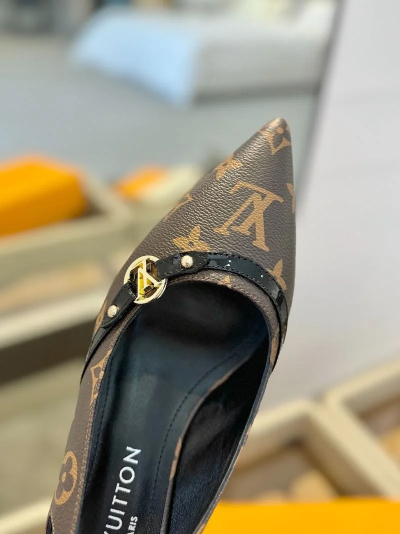 Top mirror Louis Vuitton Sandals