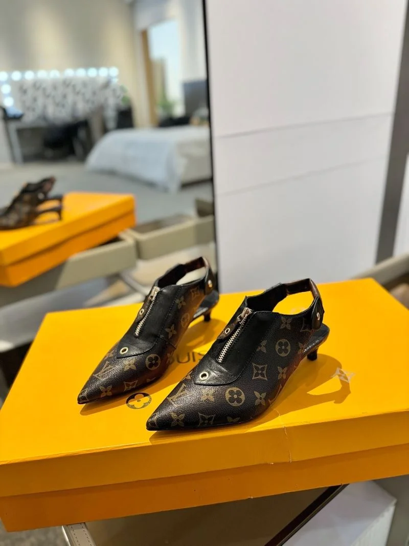 Top mirror Louis Vuitton Sandals