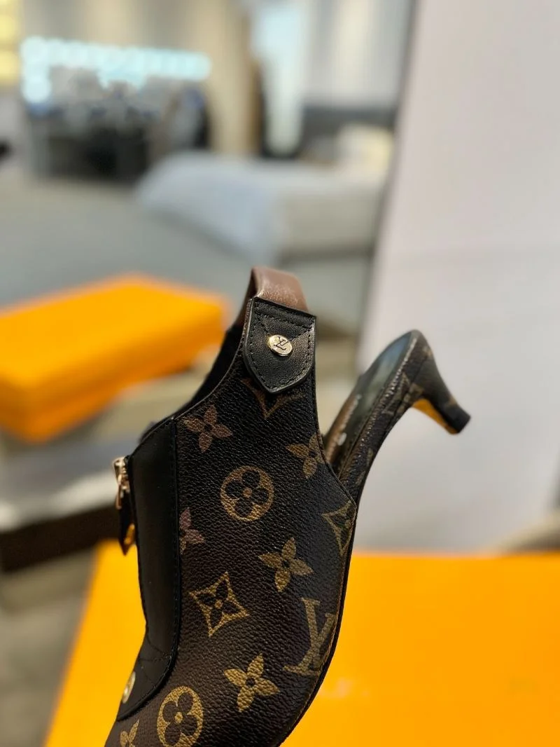 Top mirror Louis Vuitton Sandals