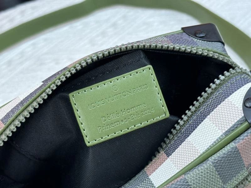 Accurate model Louis Vuitton Satchel Bags