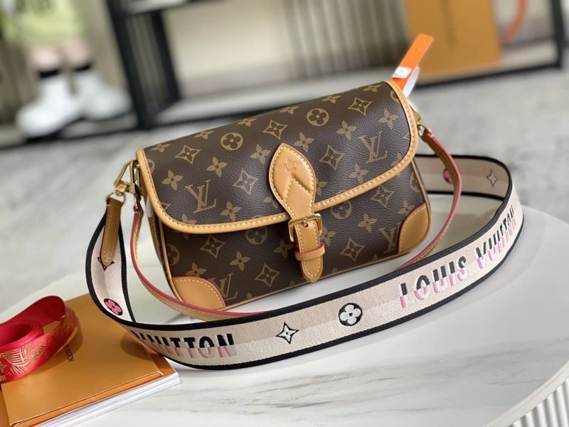 Top mirror Louis Vuitton Satchel Bags
