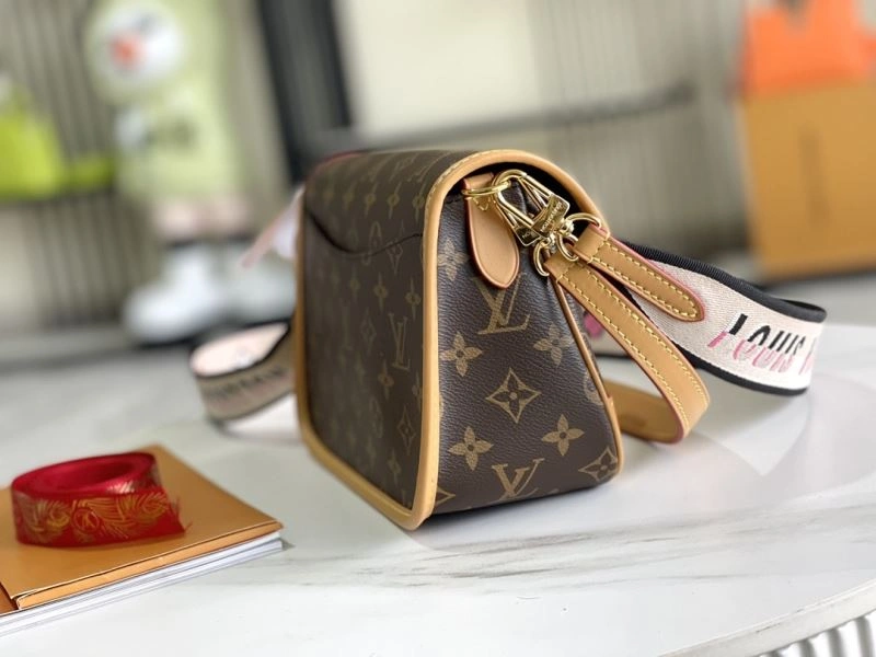 Top mirror Louis Vuitton Satchel Bags