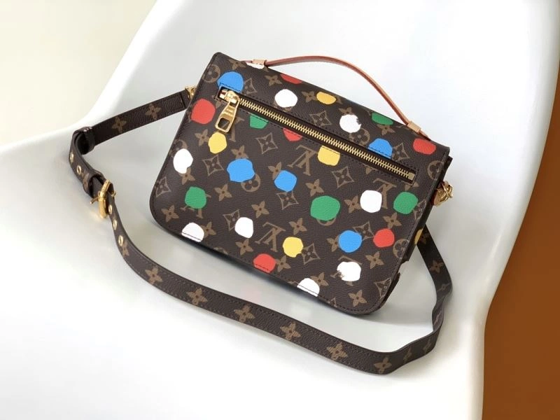 Precise copy Louis Vuitton Satchel Bags