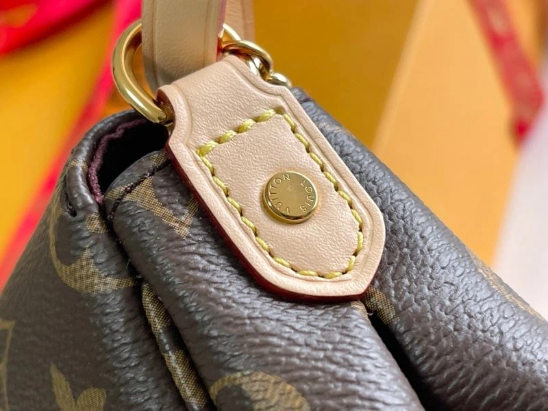 Precise copy Louis Vuitton Satchel Bags