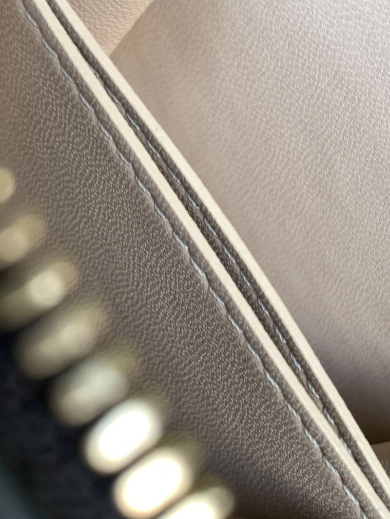 Precise copy Louis Vuitton Satchel Bags