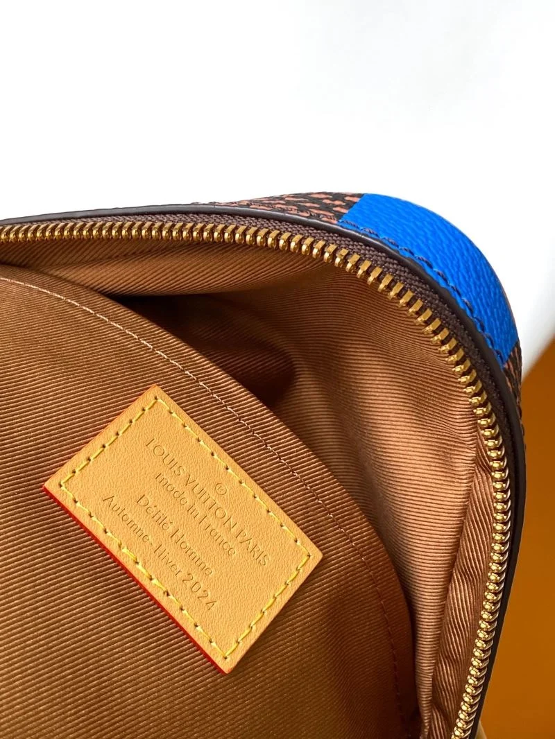 Accurate model Louis Vuitton Satchel Bags