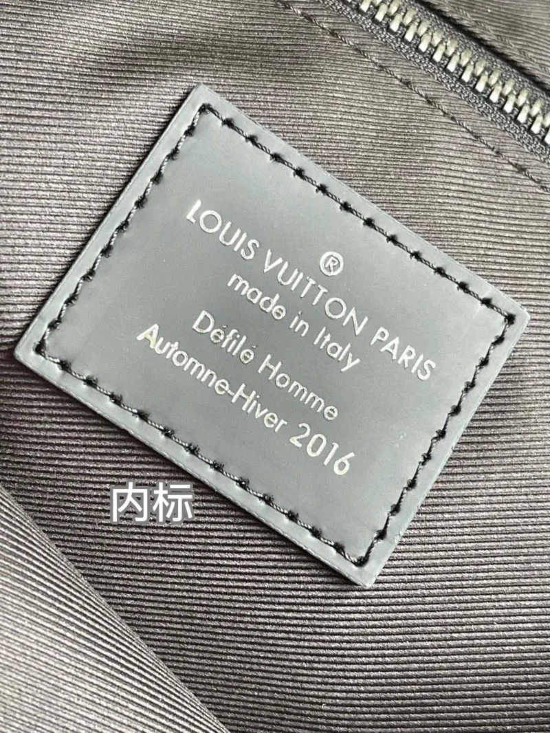 Accurate model Louis Vuitton Satchel Bags