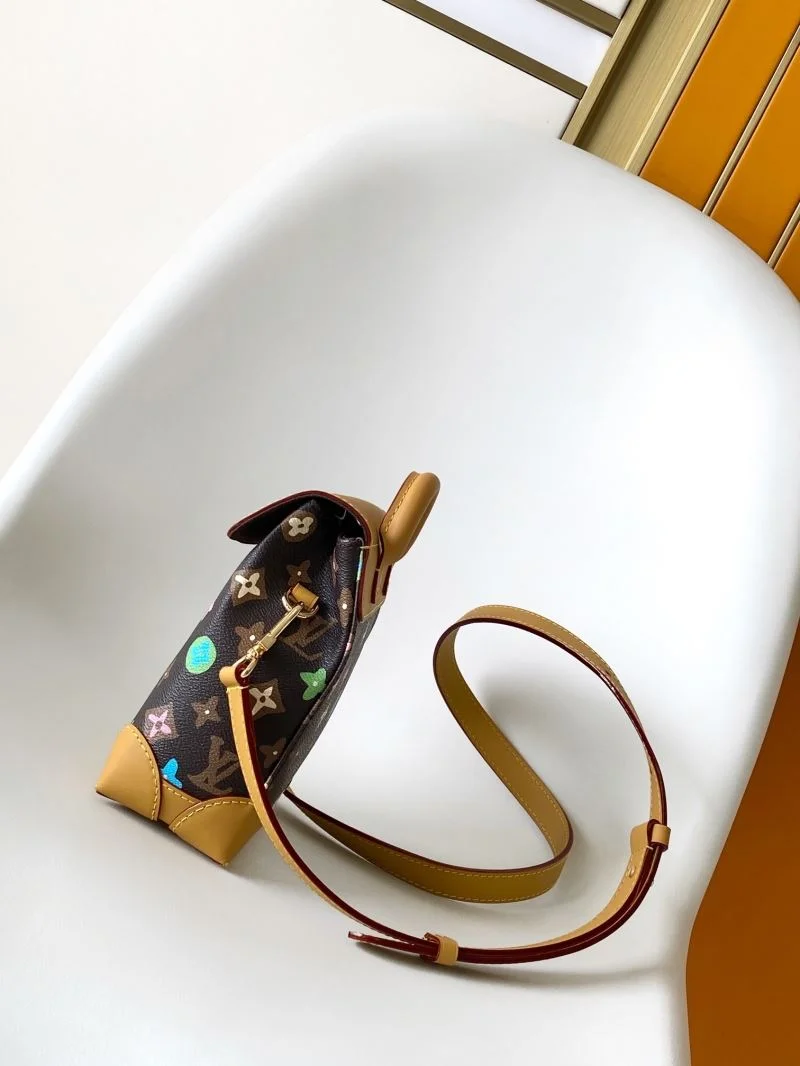 Accurate model Louis Vuitton Satchel Bags