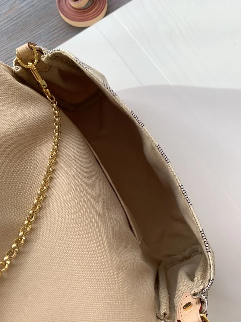 Precise copy Louis Vuitton Satchel Bags