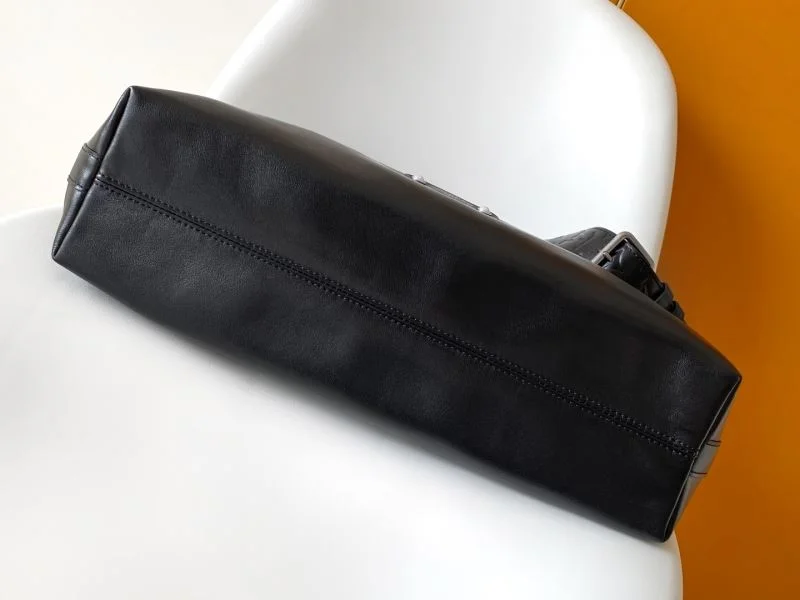 Top mirror Louis Vuitton Satchel Bags