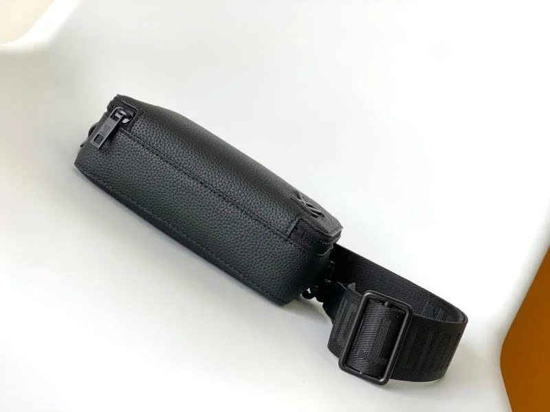 Accurate model Louis Vuitton Satchel Bags