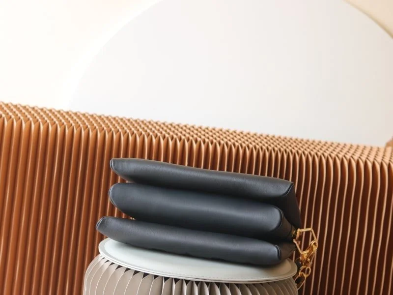 Low-cost Louis Vuitton Satchel Bags