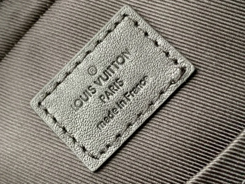 Accurate model Louis Vuitton Satchel Bags