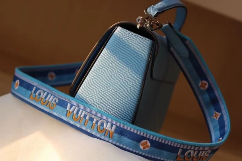 Exact replica Louis Vuitton Satchel Bags