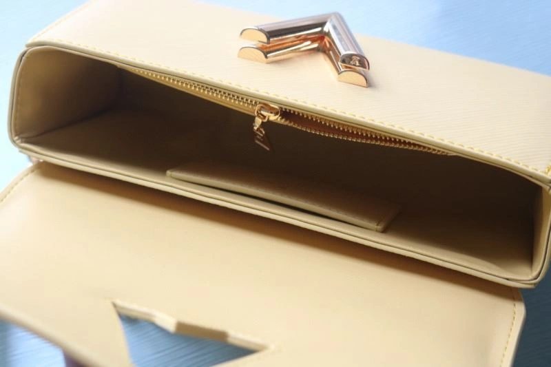 Accurate model Louis Vuitton Satchel Bags