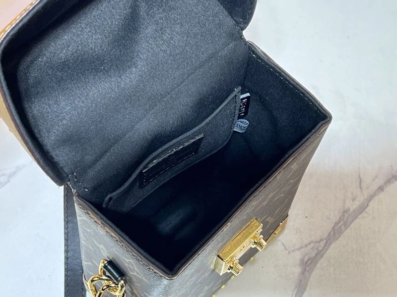 Exact replica Louis Vuitton Satchel Bags
