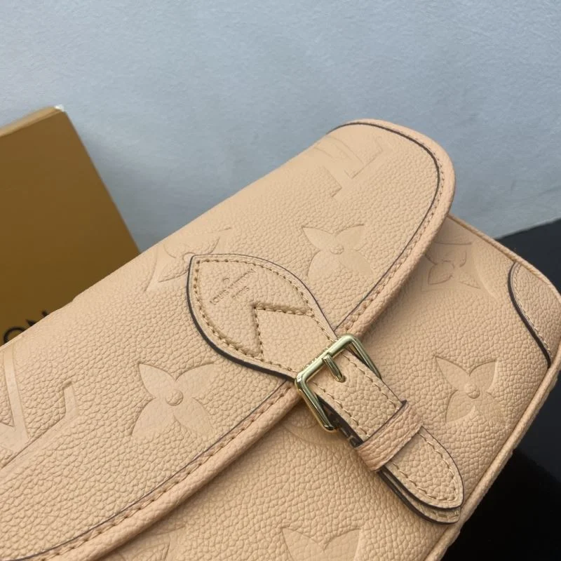 Exact replica Louis Vuitton Satchel Bags