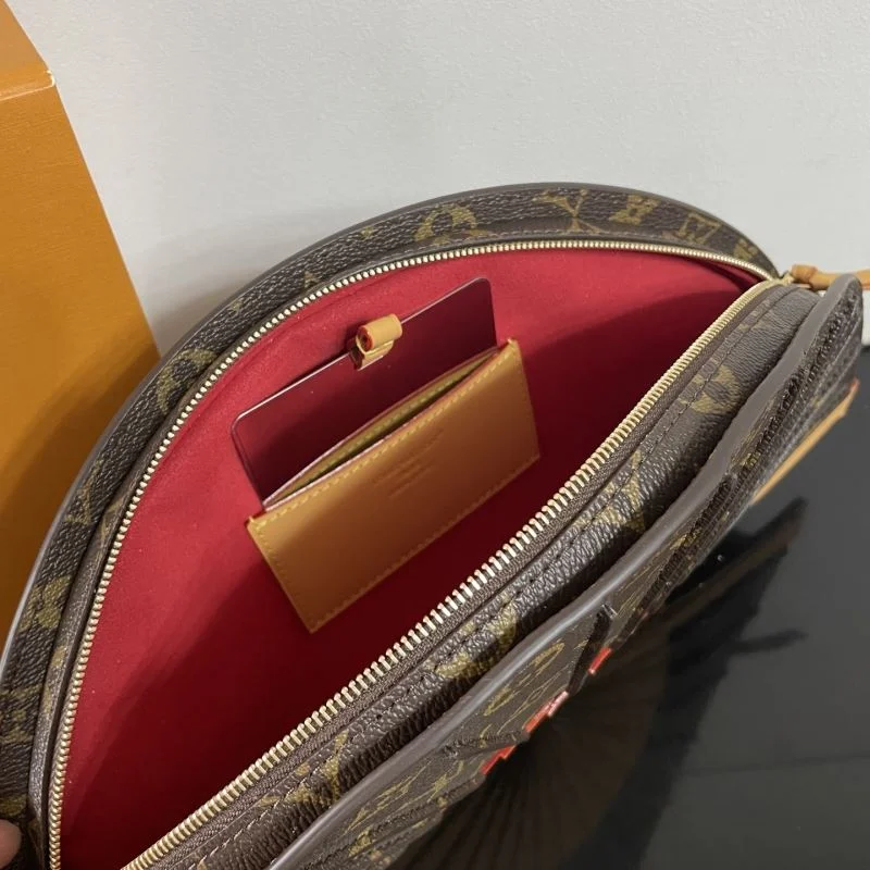 Accurate model Louis Vuitton Satchel Bags