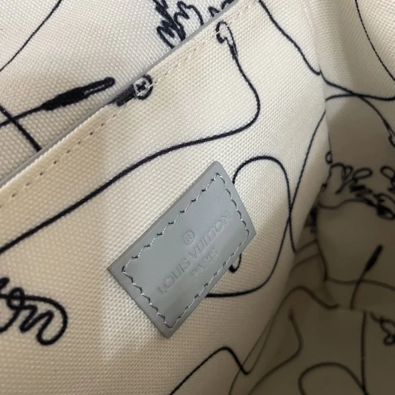 Exact replica Louis Vuitton Satchel Bags