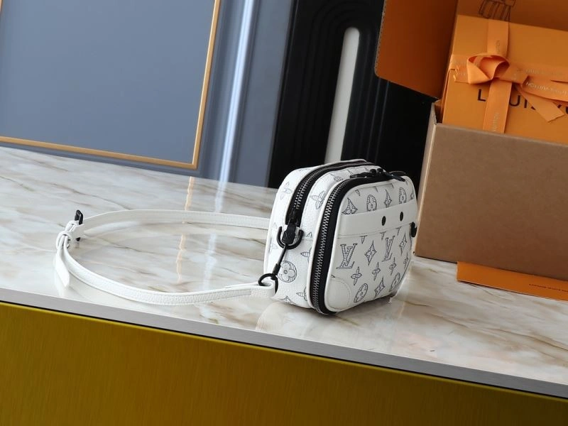 Indistinguishable Louis Vuitton Satchel Bags