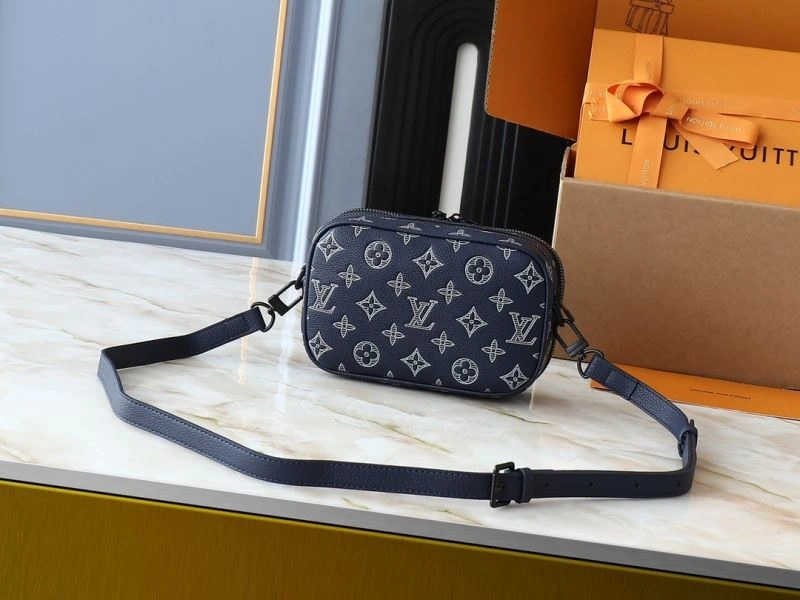 Accurate model Louis Vuitton Satchel Bags