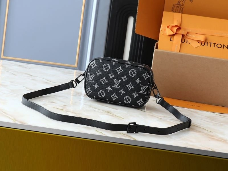 High accuracy Louis Vuitton Satchel Bags