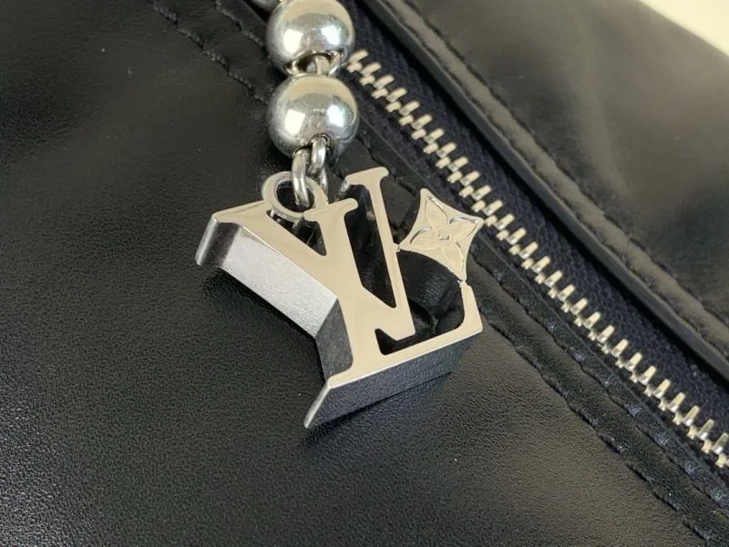 Exact replica Louis Vuitton Satchel Bags