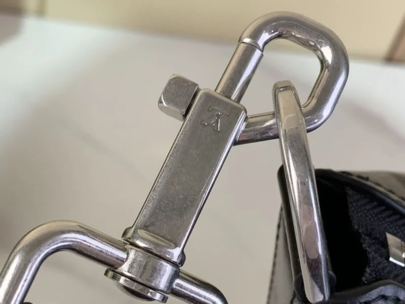 Exact replica Louis Vuitton Satchel Bags