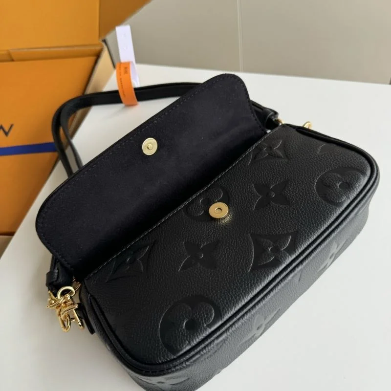 Perfect replica Louis Vuitton Satchel Bags