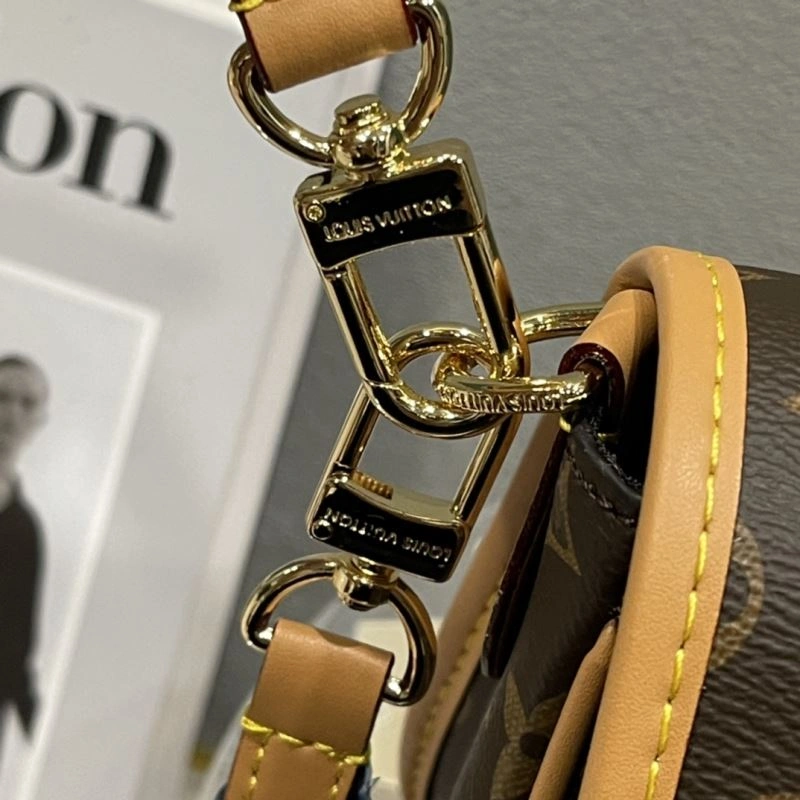 Top mirror Louis Vuitton Satchel Bags
