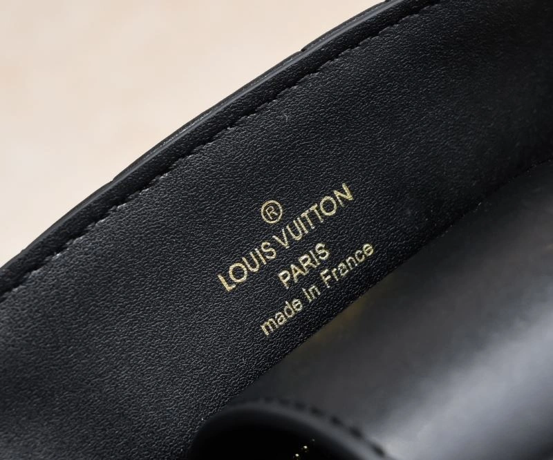 Indistinguishable Louis Vuitton Satchel Bags