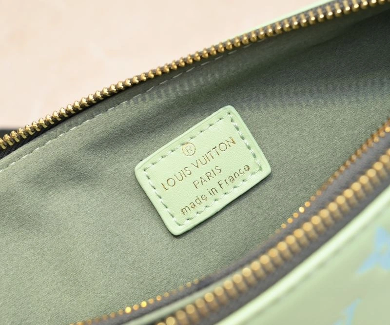 Accurate model Louis Vuitton Satchel Bags