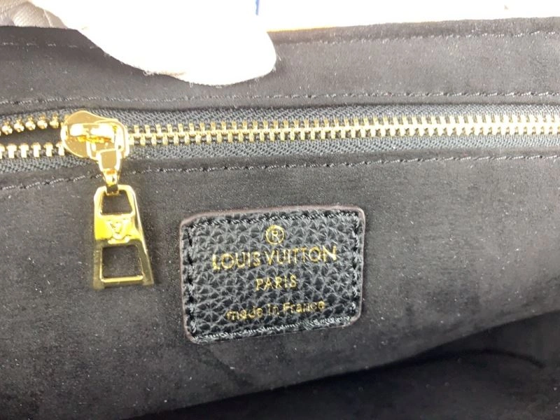 Accurate model Louis Vuitton Satchel Bags