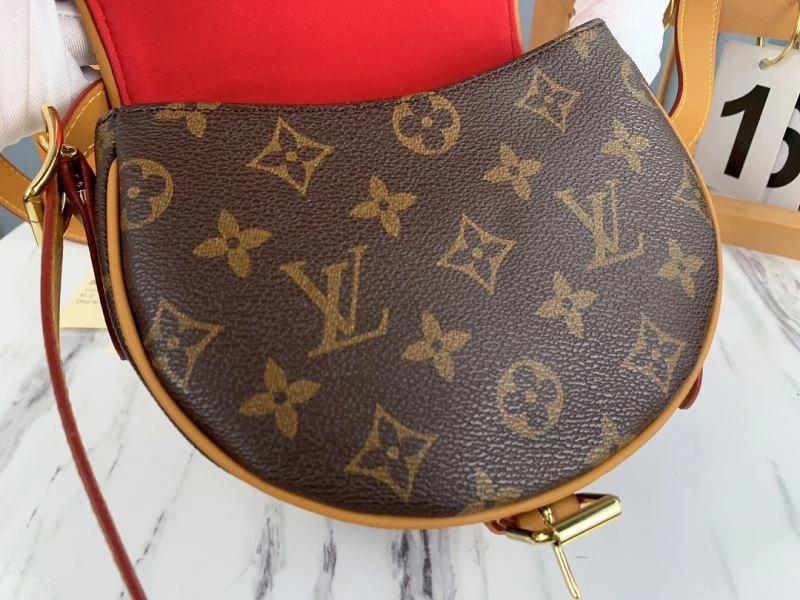 Top mirror Louis Vuitton Satchel Bags