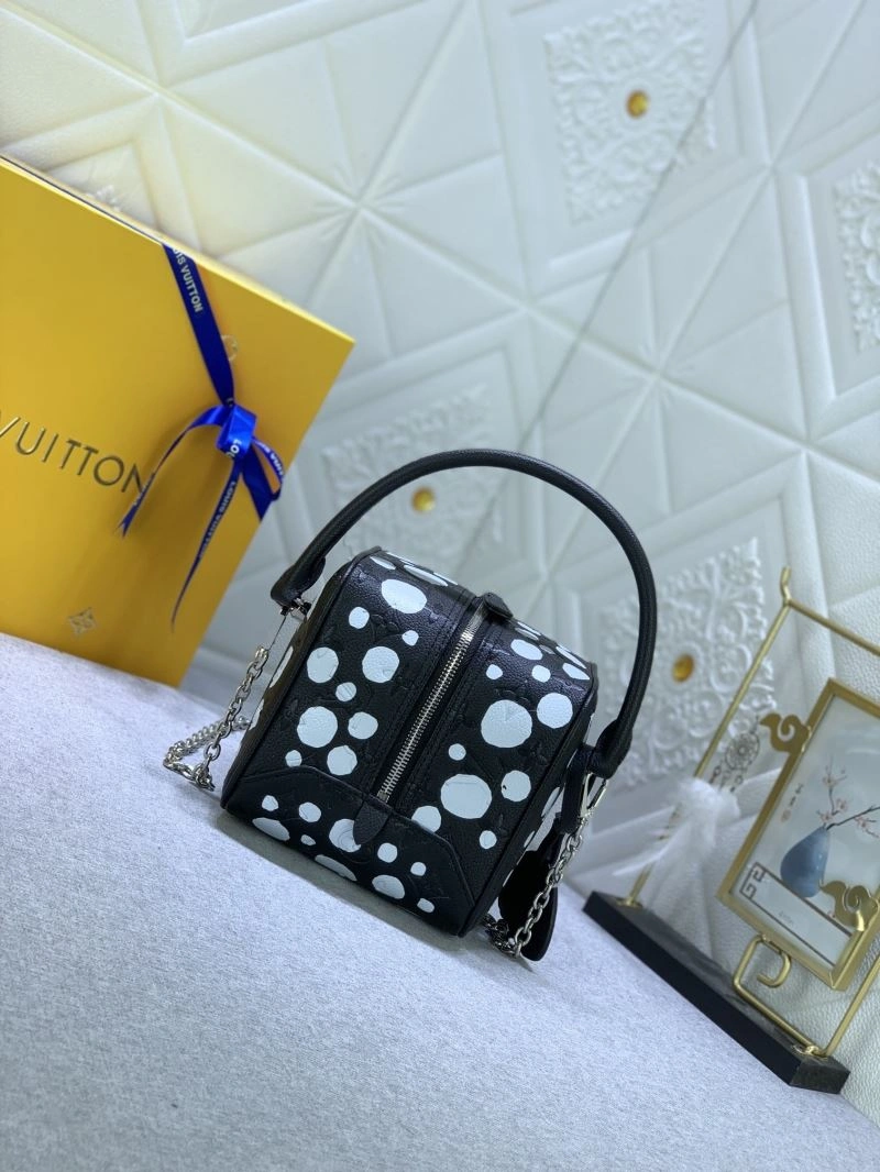 Accurate model Louis Vuitton Satchel Bags