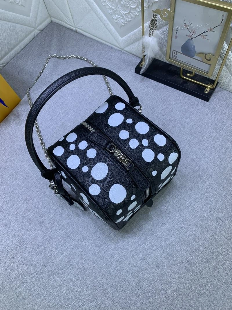 Accurate model Louis Vuitton Satchel Bags