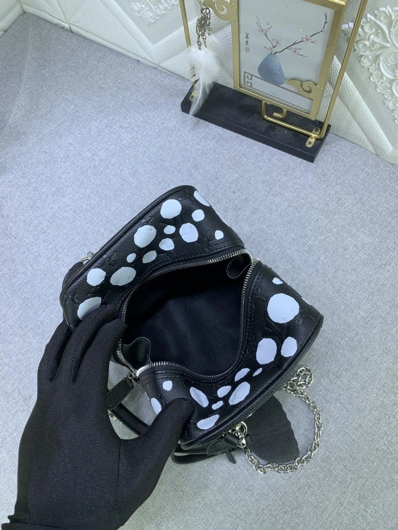 Accurate model Louis Vuitton Satchel Bags