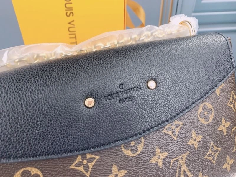 Accurate model Louis Vuitton Satchel Bags