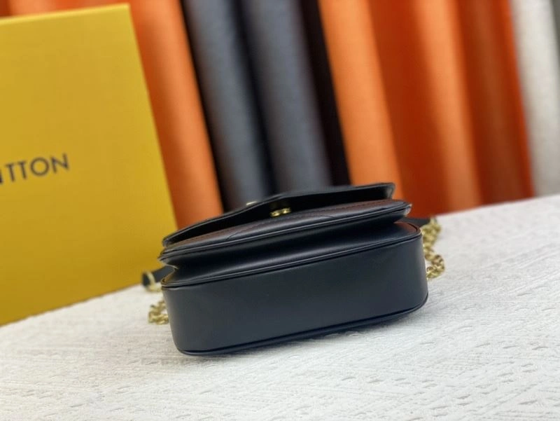 Accurate model Louis Vuitton Satchel Bags