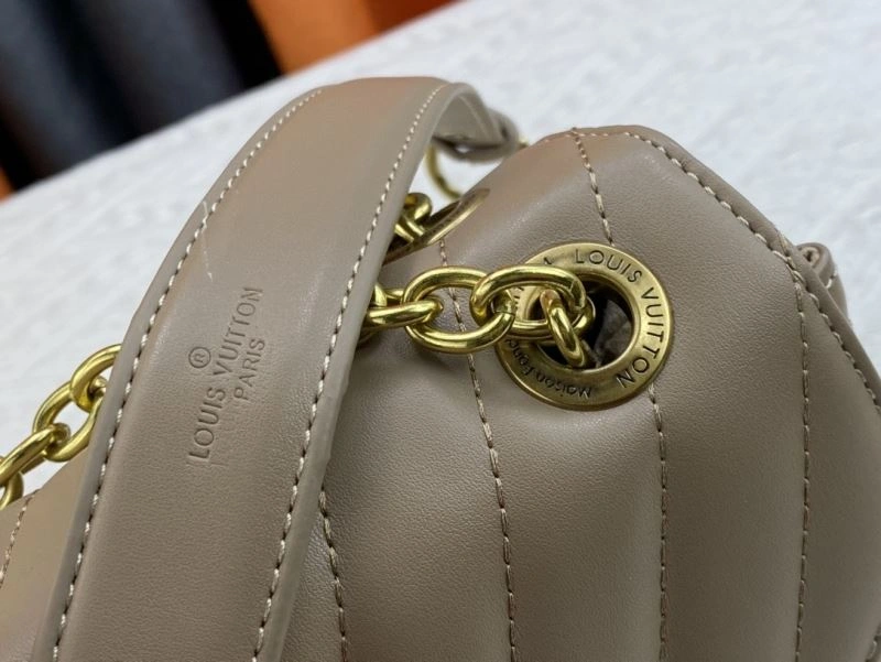 Accurate model Louis Vuitton Satchel Bags