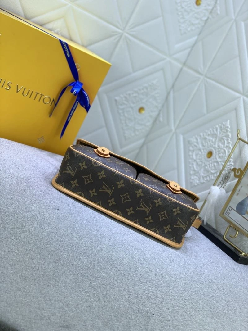 Exact replica Louis Vuitton Satchel Bags